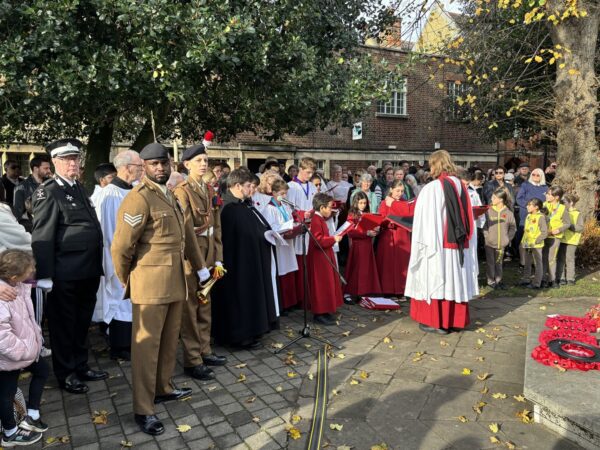 Green around High Barnet war memorial packed for annual Remembrance ...